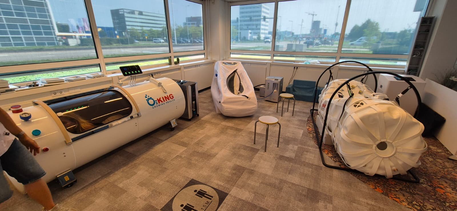 Soft vs. Hard Oxygen Chambers: Choosing the Right Hyperbaric System for ...